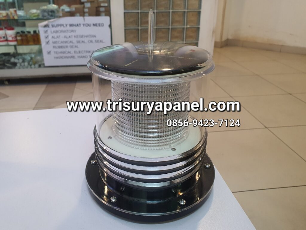 Lampu Tower Solar Cell Merah - Tri Surya Panel